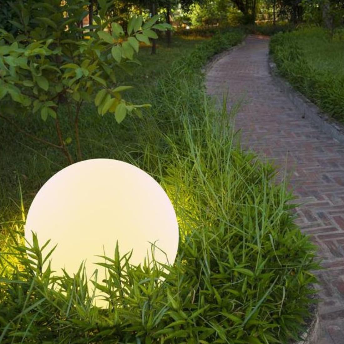 Solcelles Klotlamp | RGB + 3000K | Ø300mm | IP54